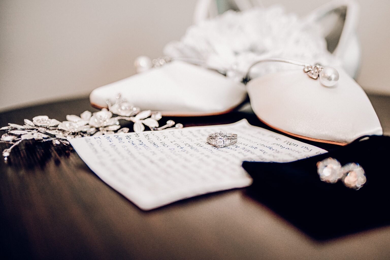 The Bride’s Guide to Preparing Wedding Details for Gorgeous Flat Lay ...